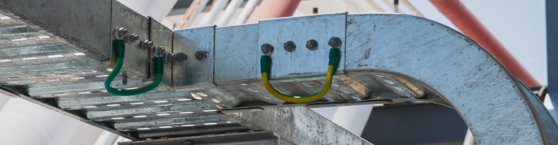 Retrofit Cable Trays in UAE | West Port Cable Trays